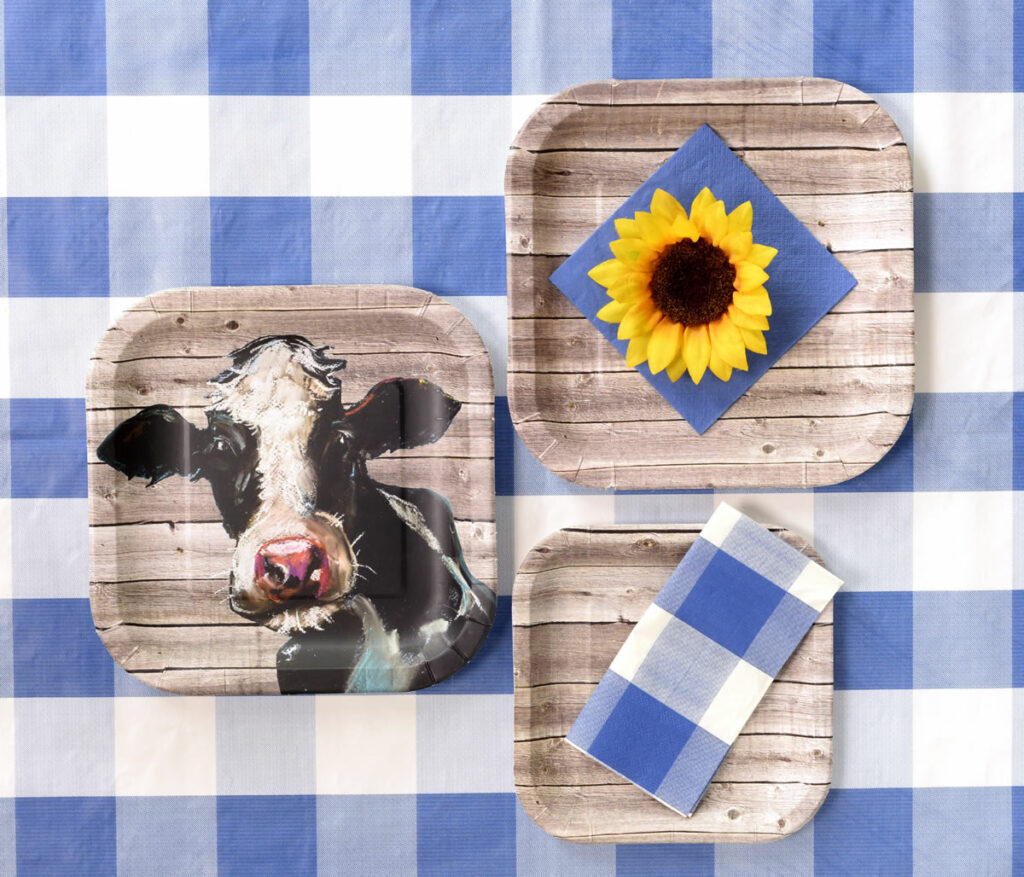 Farm Table – Plates Square 9″ Cow 8-pack – Havercamp Party Products